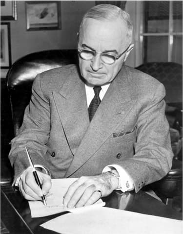 Harry S. Truman, “Truman Doctrine” Address, March 1947 | Bill of Rights ...